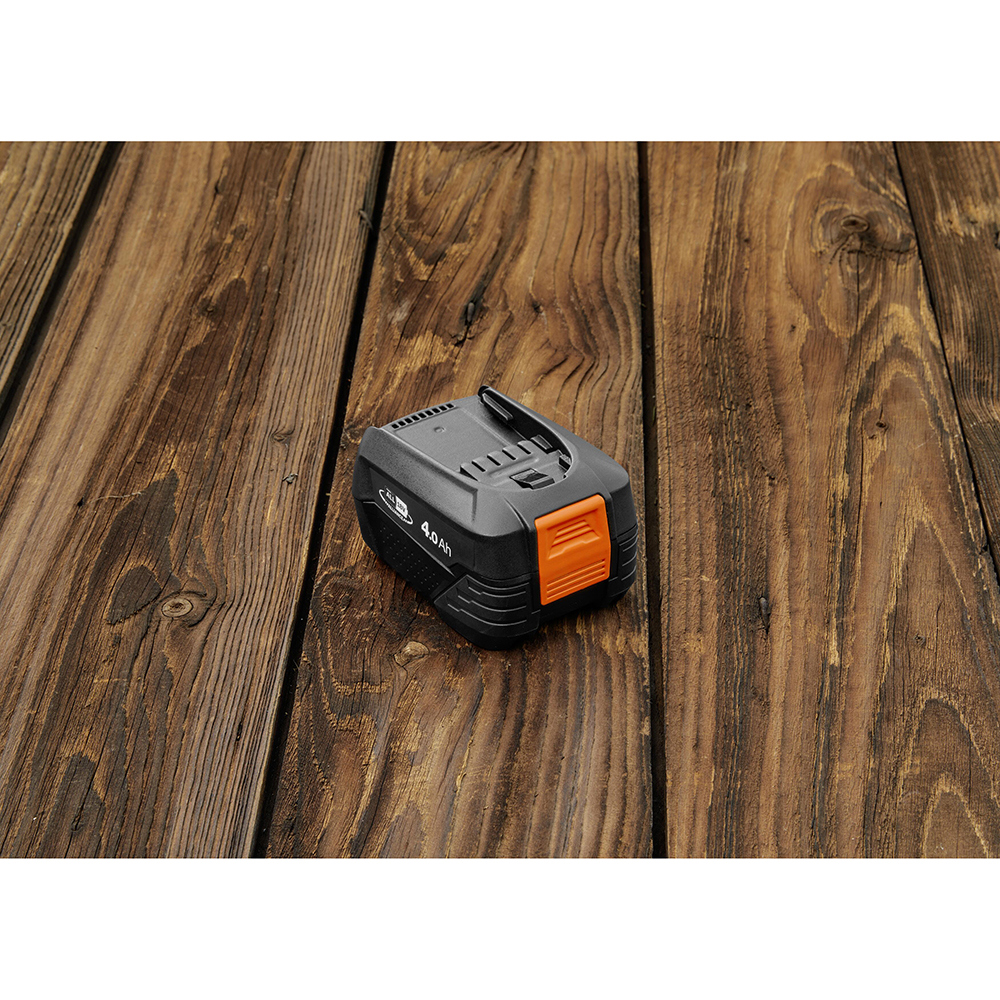 Gardena PBA 18V/72 P4A 4.0Ah Li-Ion Battery - Gardena Batteries ...