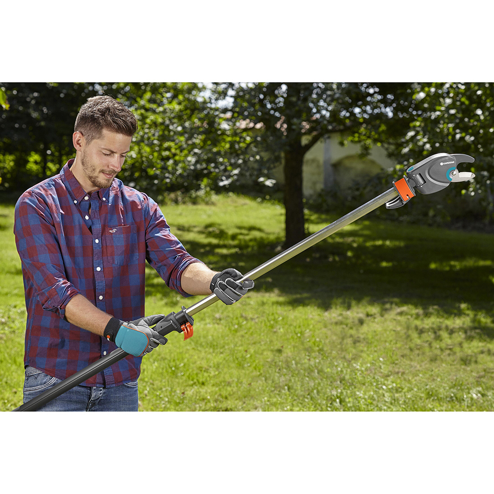 Gardena StarCut 410 Plus Telescopic Pruning Lopper - Hedge Trimmers ...